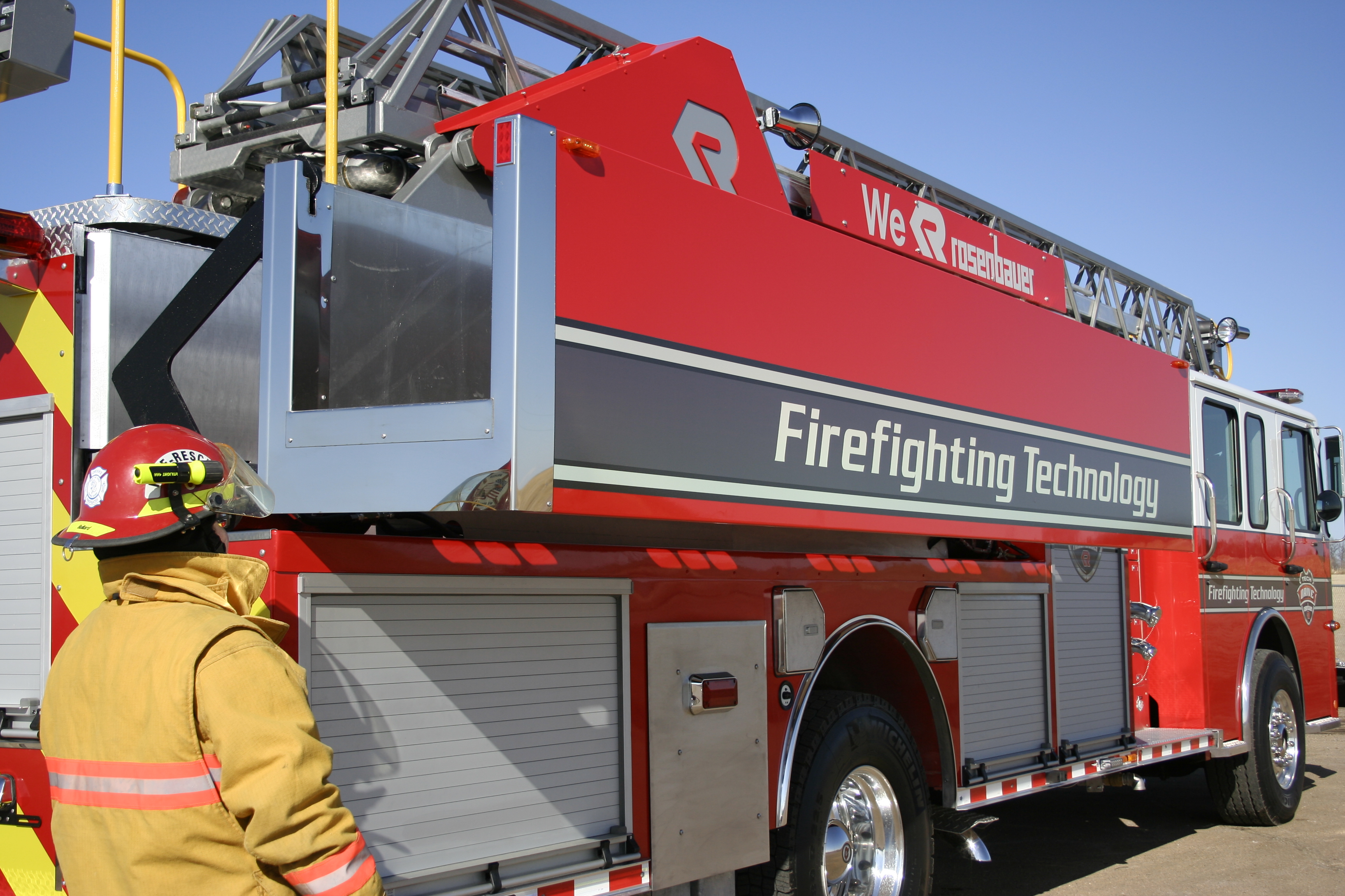 Home [dealers.rosenbaueramerica.com]